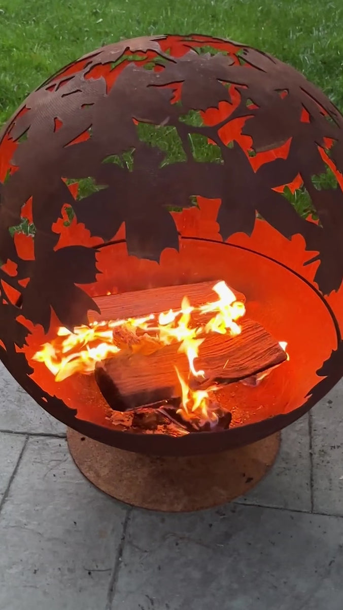 Esschert Designs Large Leaf Pattern Fire Sphere